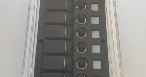 BFY 8'Lİ SWITCH PANEL OTOMATİK SİGORTA VE IŞIKLI